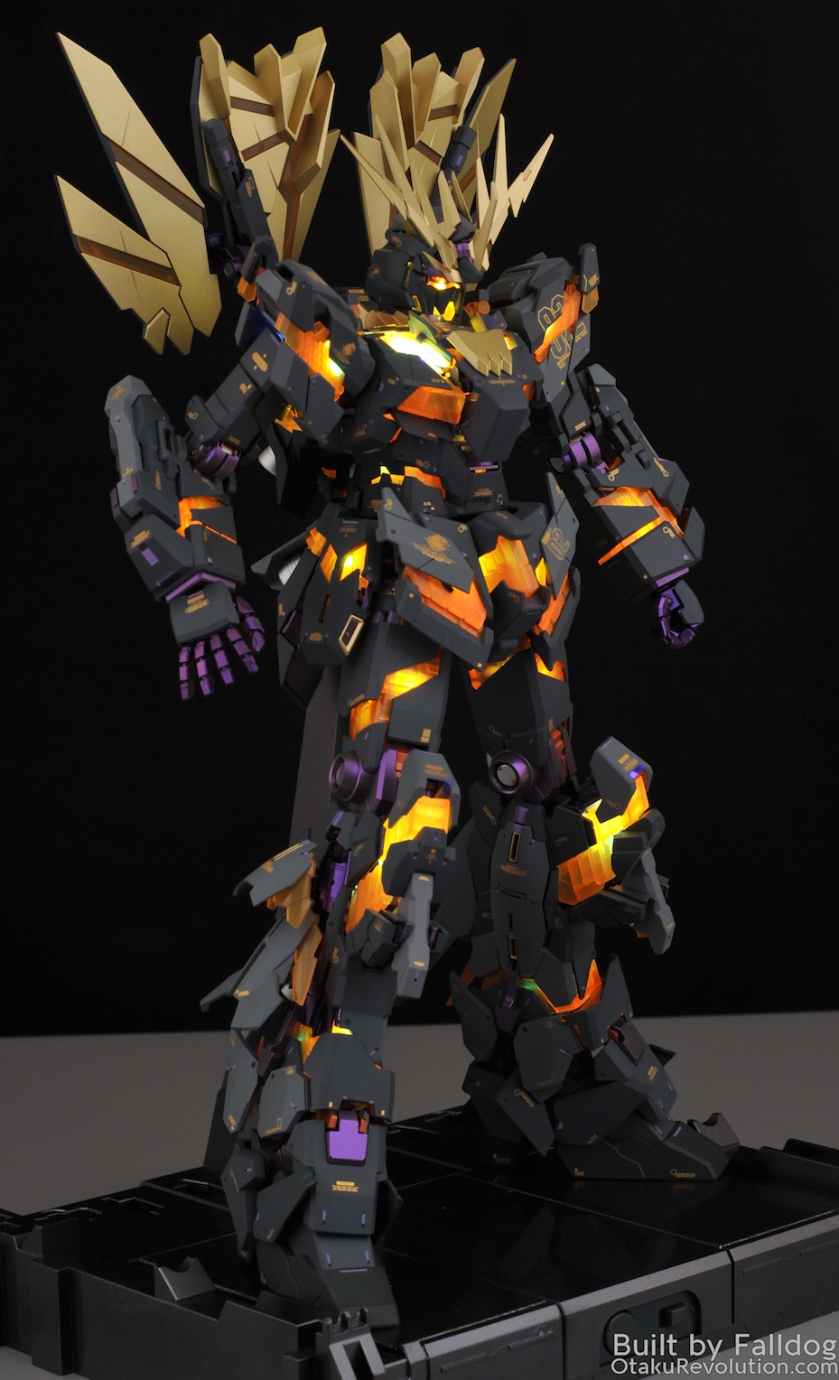 PG Banshee Gundam – Complete – OtakuRevolution