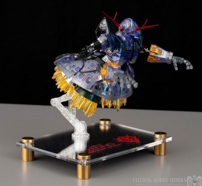 Real Grade Zeong – Gundam Base Limited Clear – OtakuRevolution